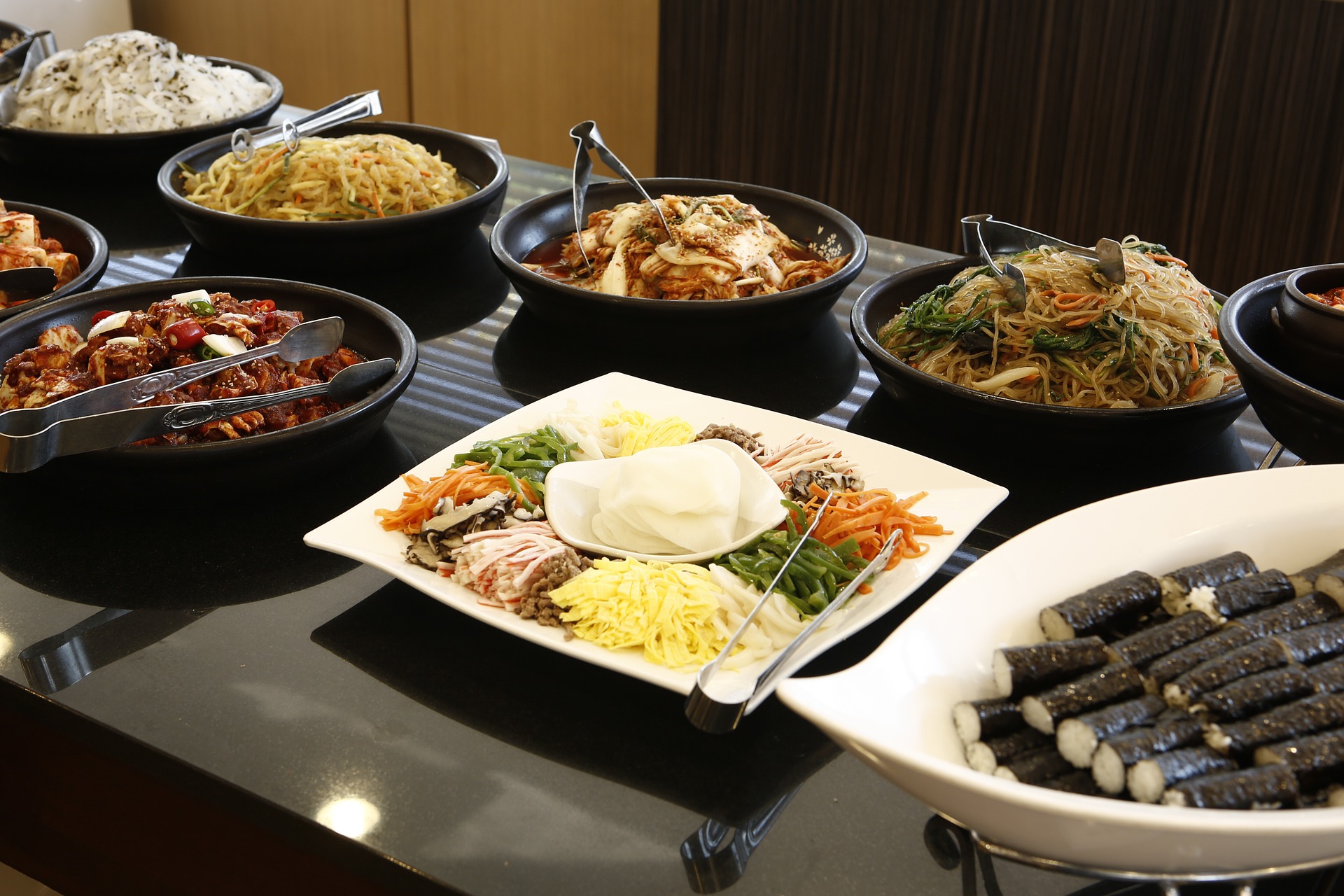 Enjoy Fine Dining at the Best Buffet Restaurant in Abu Dhabi